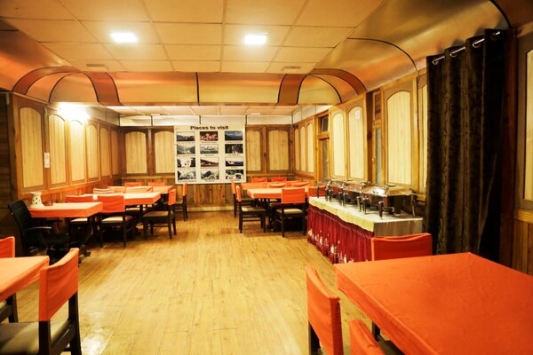 Hotel Aroma Nainital - Nainital