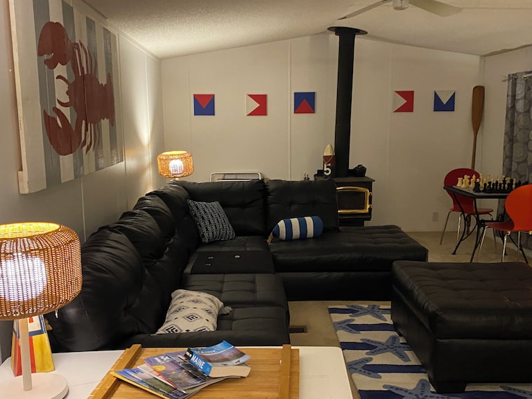 Free Kayak Or Paddle Board Delivery With Your Stay!\n\n - Maine