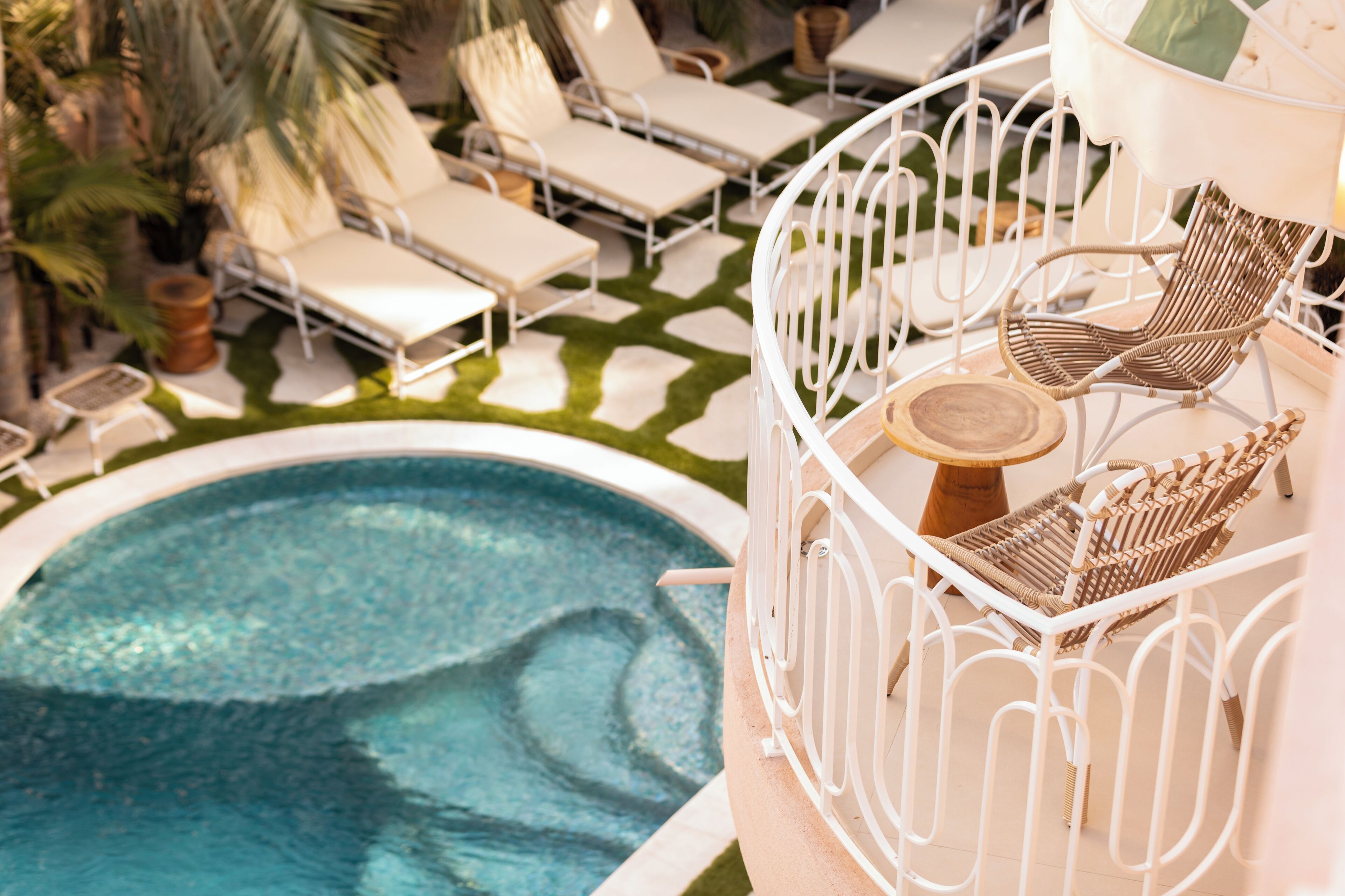 Piscina exterior sazonal 