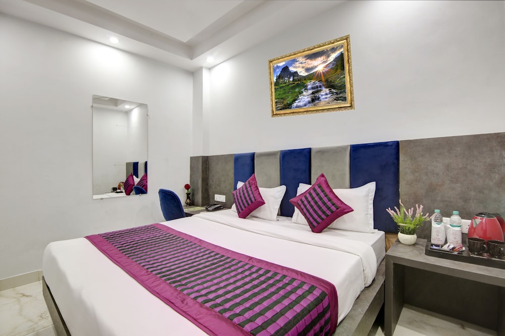 Hotel S B Inn Paharganj - Delhi