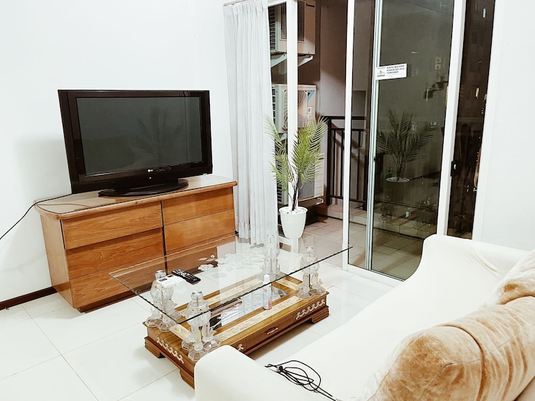 Urban Oasis For Staycation In City Center - Yakarta