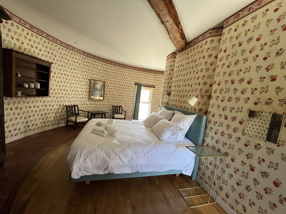 Château D'hazeville Reviews, Deals & Photos 2026 - Vrbo