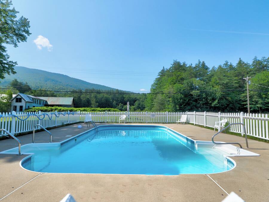 Piscina externa sazonal
