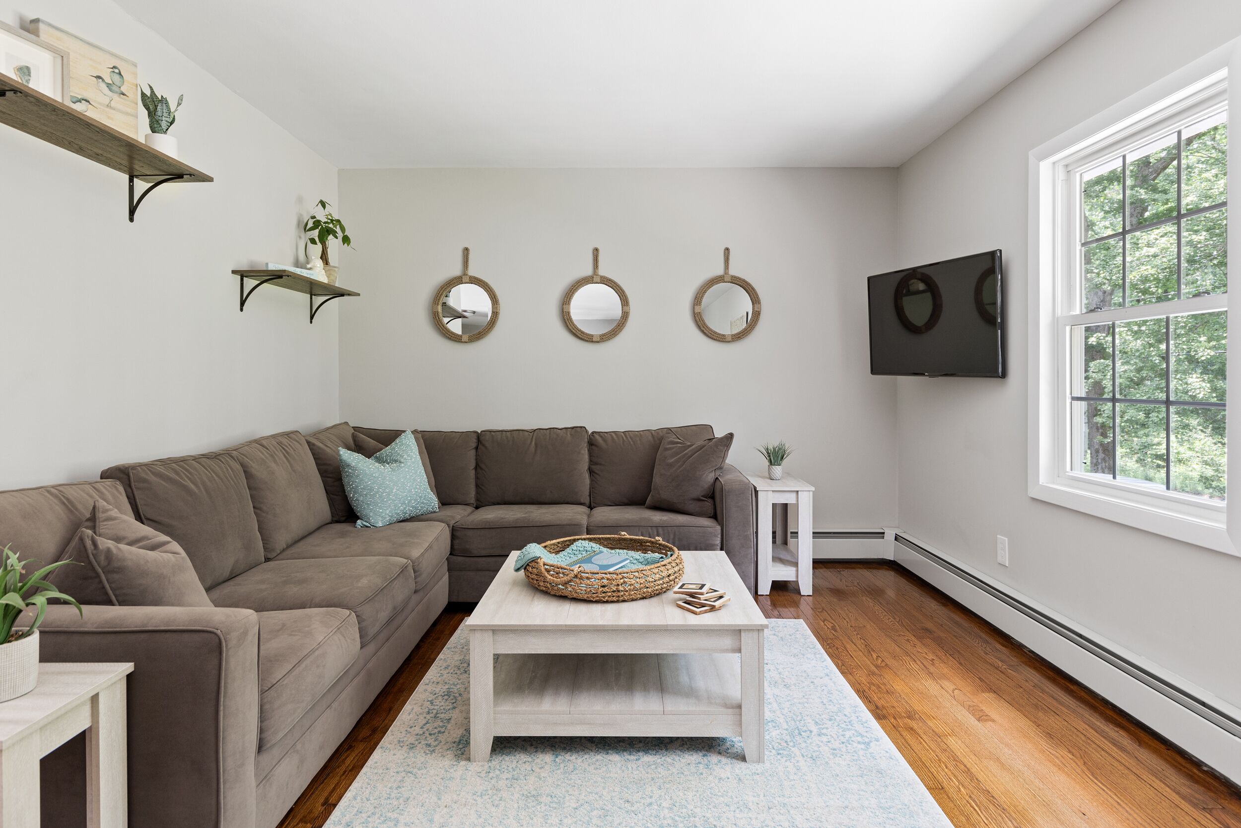 Peaceful Wooded Retreat Near Beaches, Trails & More! - Charlestown, RI