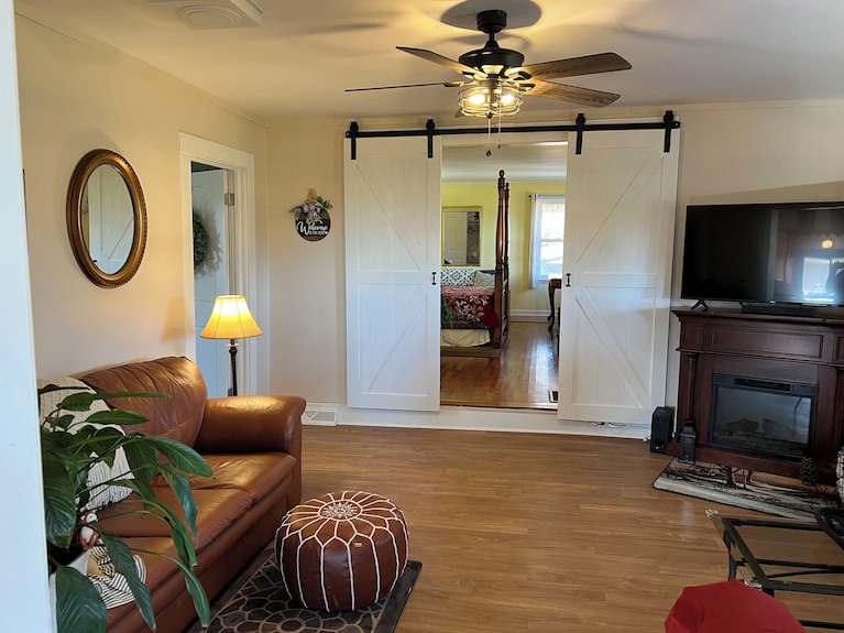 Violas Cottage: River Access- Scenic, Peaceful & Newly Renovated! - Missouri