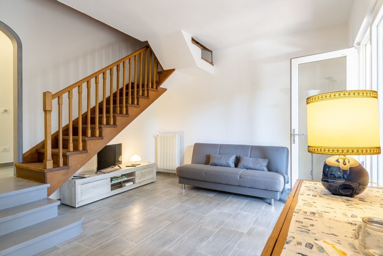 Quercianella Lovely Villa Near The Sea W/parking! - Livorno