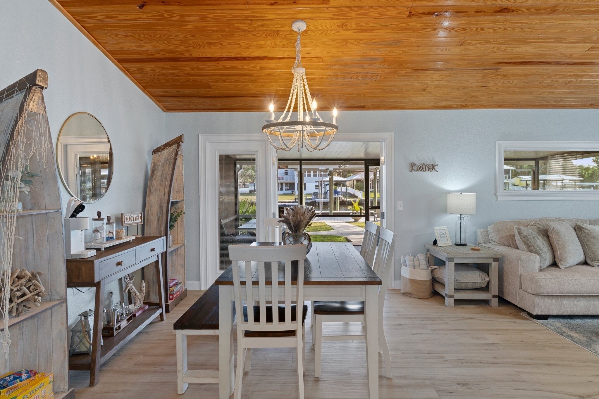 River's Edge Retreat-3/3.5, Sleeps 9, Waterfront With Dock! Newly Remodeled! - Homosassa