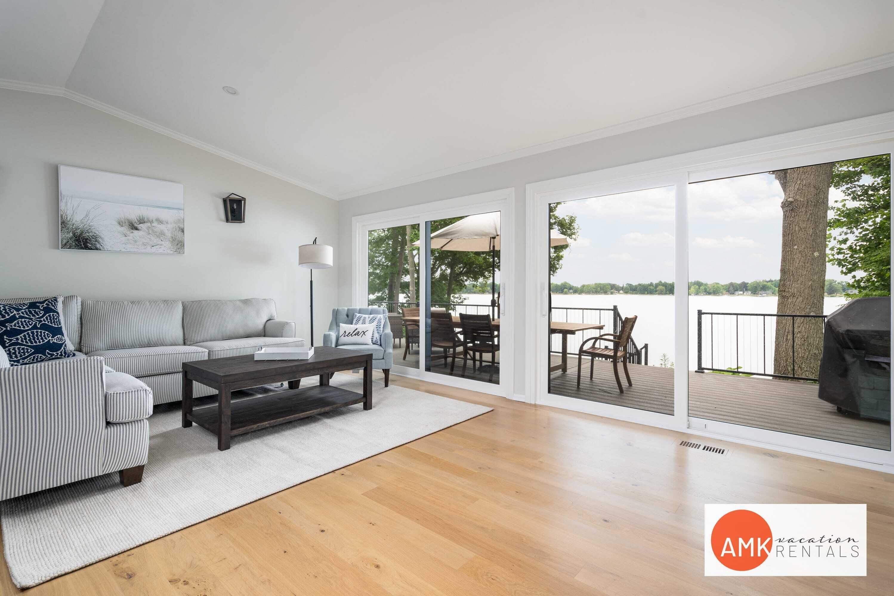 The Glistening Grape - High End Lake Retreat - Saugatuck, MI