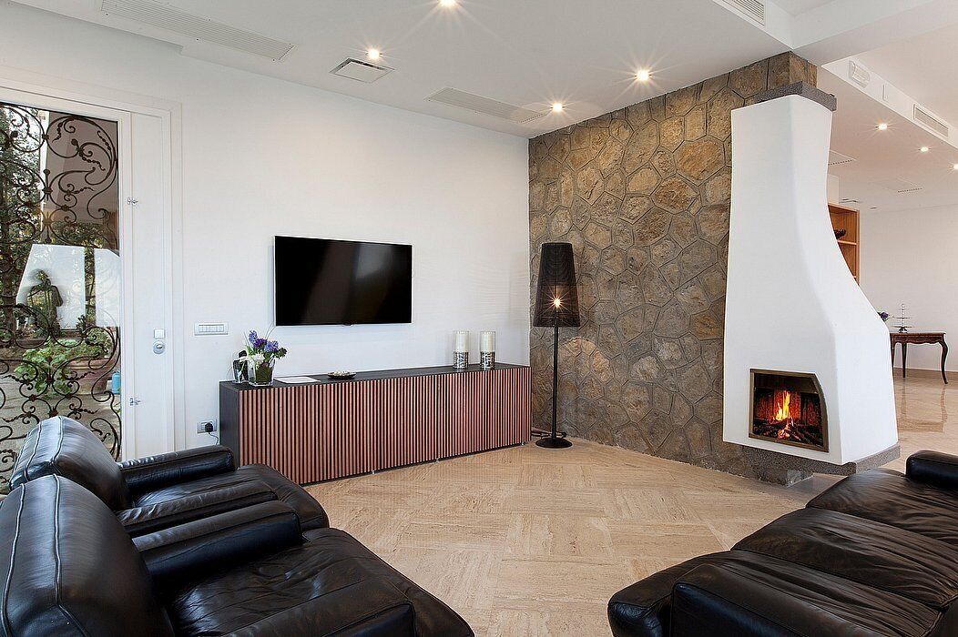 Villa Cibele: Una Elegante Ed Accogliente Villa Su Tre Piani In Posizione Tranquilla. - Sorrento