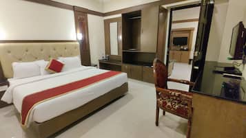 Suite | 1 quarto, cortinas/cortinados opacos, quartos insonorizados