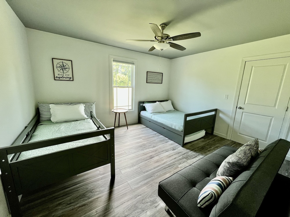 River Front Home Built In 2021 With Private Pier - Reedville, VA