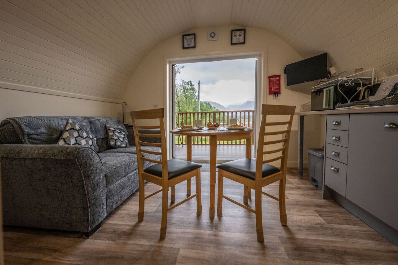 Pinemarten Lodge Near Roy Bridge - Spean Bridge