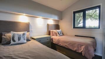 3 quartos, com decoração personalizada, com mobília individualizada