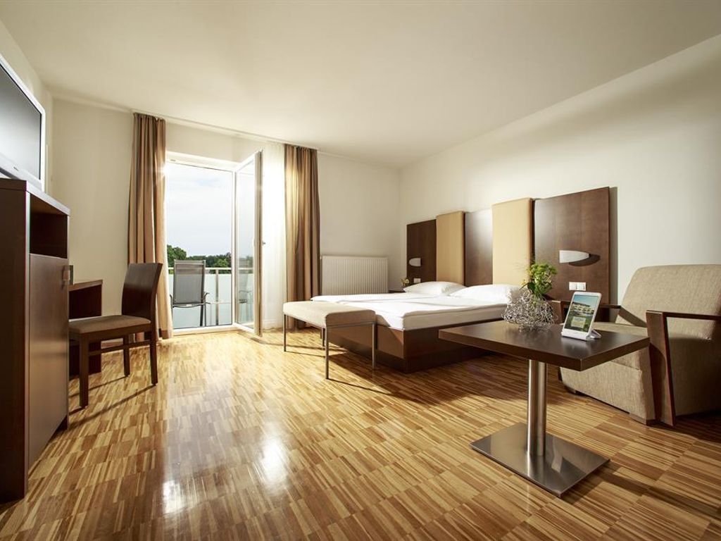 Standard Double Room With Balcony - Hotel Garni Toscanina - Radenci