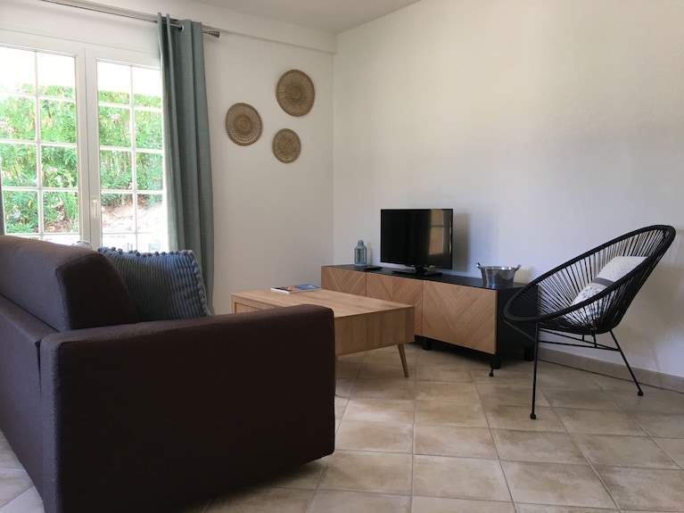 Appartement 2 Pièces En Rez De Jardin De Notre Villa - Cavalaire-sur-Mer