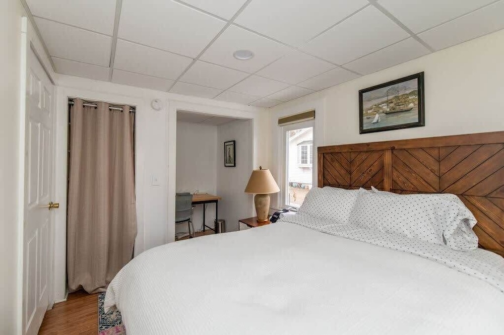3bed Apt 5 Mins From I89, Park And Public Pool! - Shelburne, VT