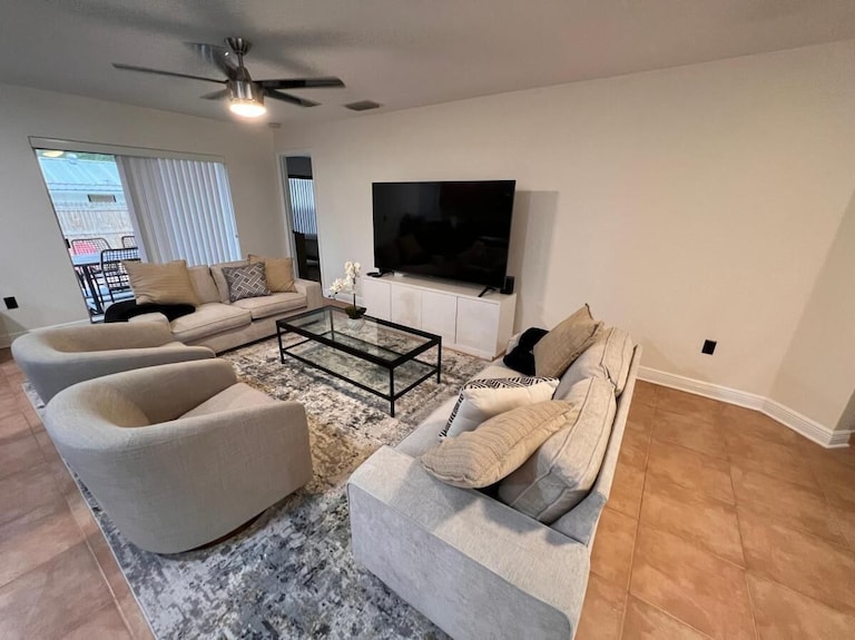 Tampa Tizzle: Your Everyday Escape - Tampa, FL