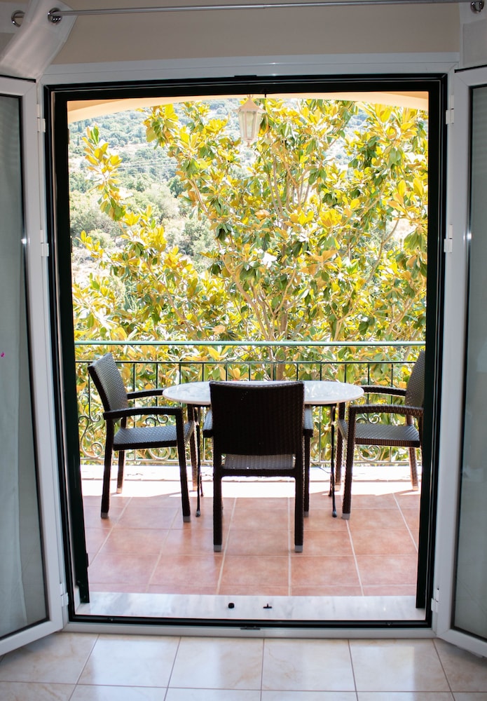 Myrtos Cottages Kefalonia - Cephalonia