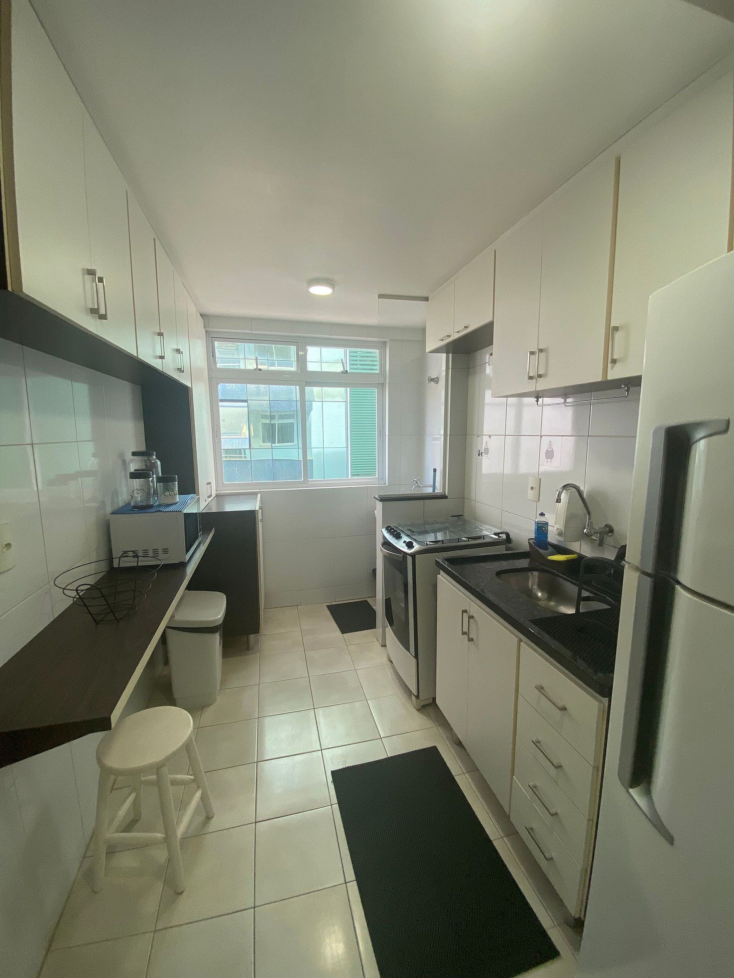 Apartamento | Cozinha privada | Um frigorífico, um micro-ondas, um forno, liquidificador 