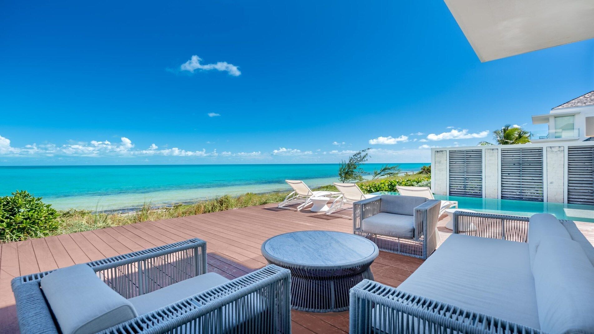 Beachfront Villa Eos | Vista para a praia ou o mar