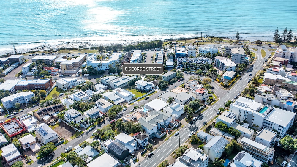 George8- The Ultimate Family Beach House - Mooloolaba