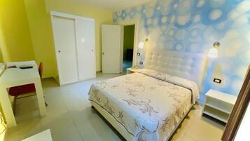 1 quarto, roupa de alta qualidade, edredões de penas, minibar