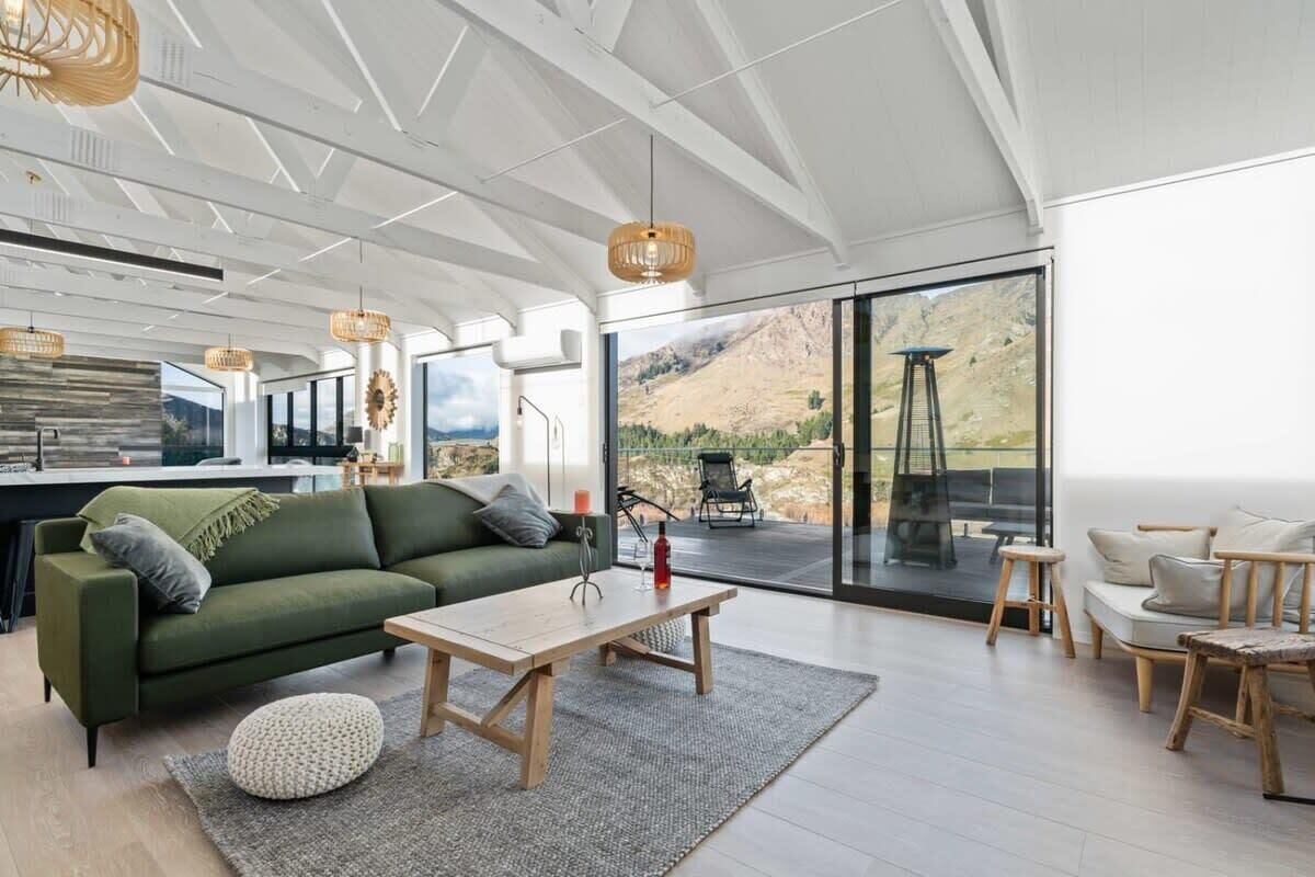 Chateau Shotover Summ - Queenstown, New Zealand