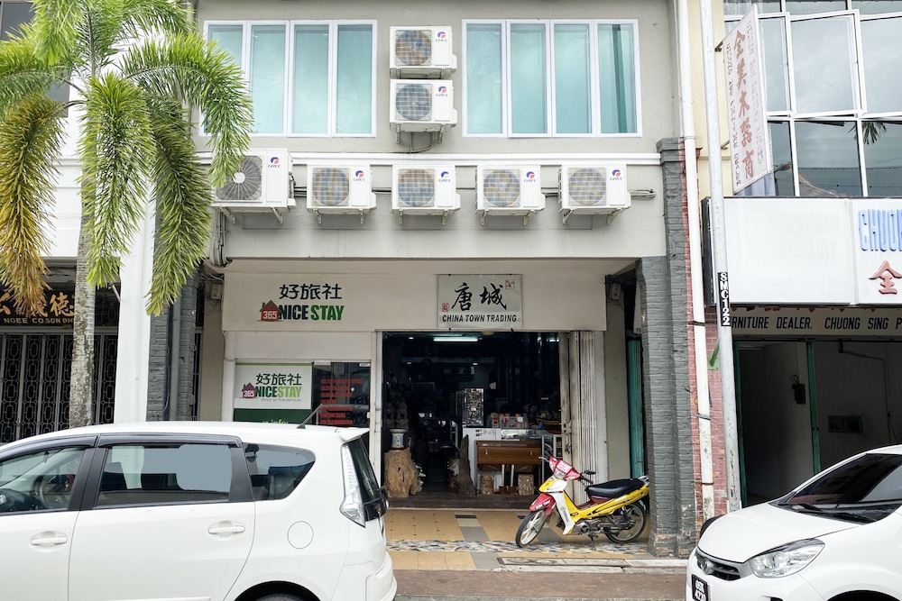Oyo 89885 Nice Stay Three Six Five Services - Sibu