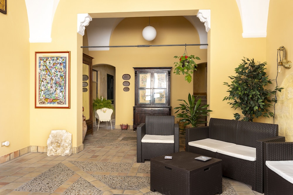Casa De Vacaciones 'Il Ficus' Con Terraza Privada, Wi-fi Y Aire Acondicionado - Mazara del Vallo