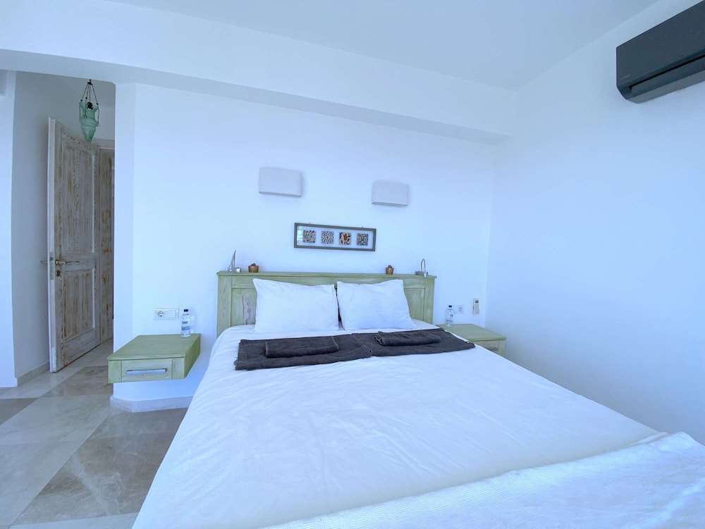 Beautiful Villa With Panoramic Sea View From All Rooms - Kaş