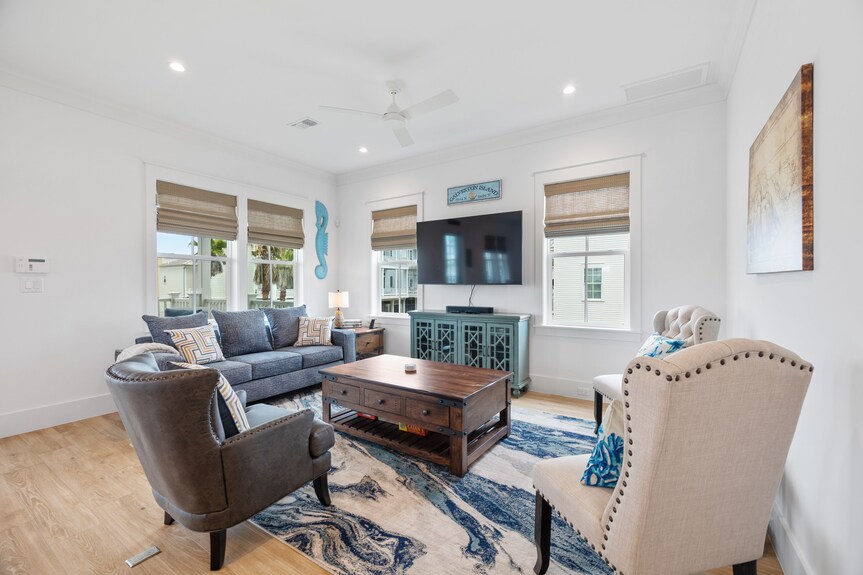 Beachtown - Firefly Serenity - 4 Bed, 3.5 Bath - Elevator + Next To Pool! - Public Beach, Galveston