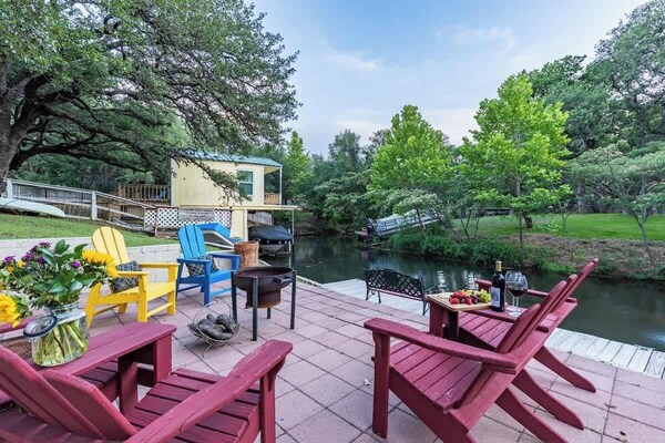 Red Bird Cabin Studio Retreat - Kingsland, TX