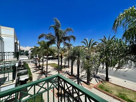 Apartamento, 2 quartos, terraço | Varanda