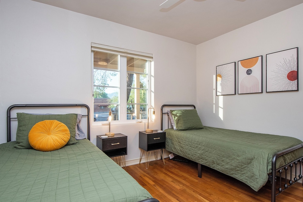 Sam Hughes Bungalows - A - Walkable to the U of A. Historical Yet ...