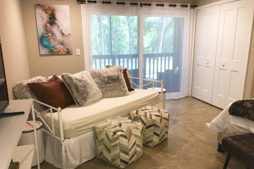 The Escape At The Ravines |King Studio W/daybed |Full Kitchen |Dogs Ok |Screened Porch |Wooded Views - Middleburg, FL