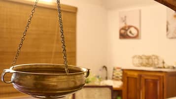 Massagens musculares profundas, massagens suecas, 1 sala de tratamento