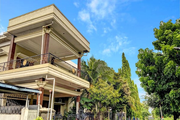 Fachada da propriedade