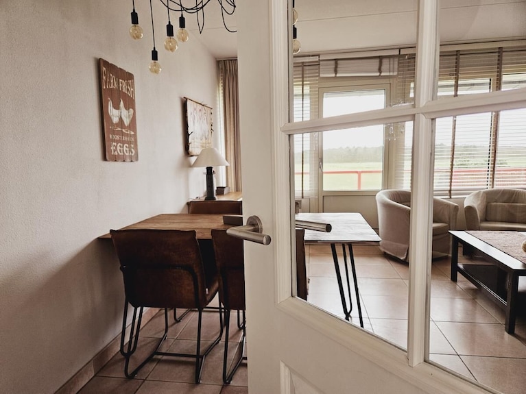 1 - 6 Personen 2. Og, Aufzug Vorhanden, Haustiere Willkommen Balkonausrichtung Nach Süd/west Mit Freier Aussicht 2 Schlafzimmer, 1 Badezimmer Mit Dusche Und Wc, 2. Wc Separat - Ameland