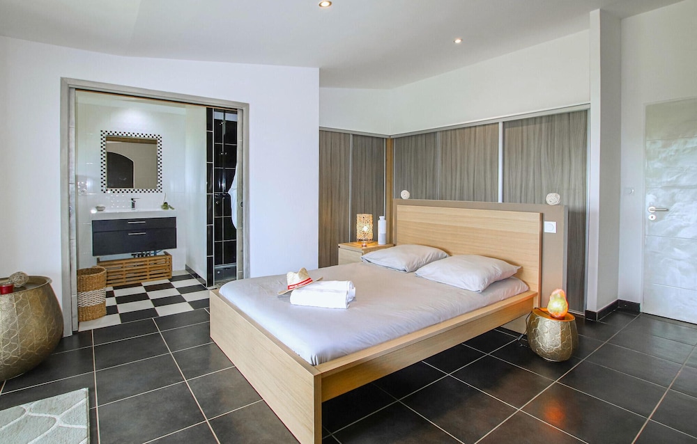 Nice home in Suze-La-Rousse with WiFi - Suze-la-Rousse | Vrbo