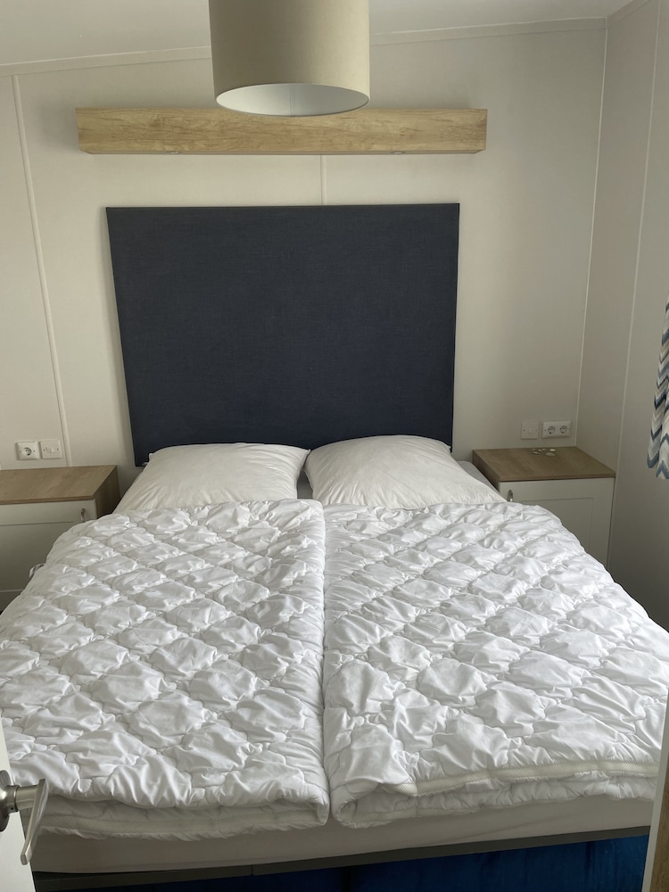 Gemütliches Chalet im Ferienpark de Oase Renesse - Renesse | Vrbo