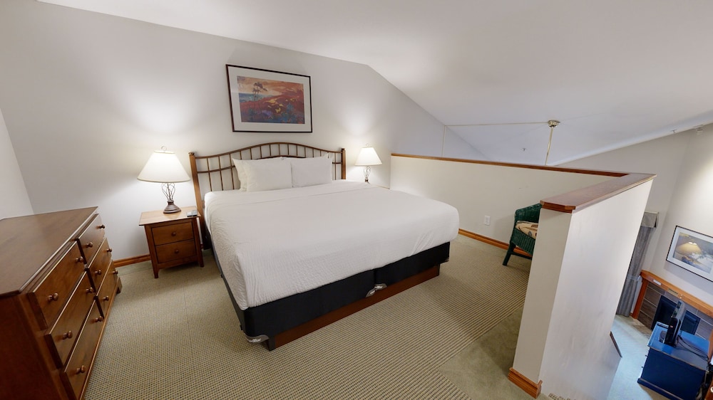 Hearthstone Lodge #336 - Sun Peaks