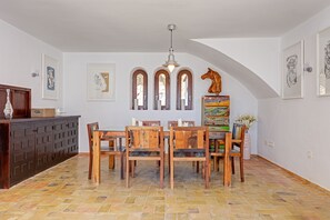 Vila família | Sala de jantar