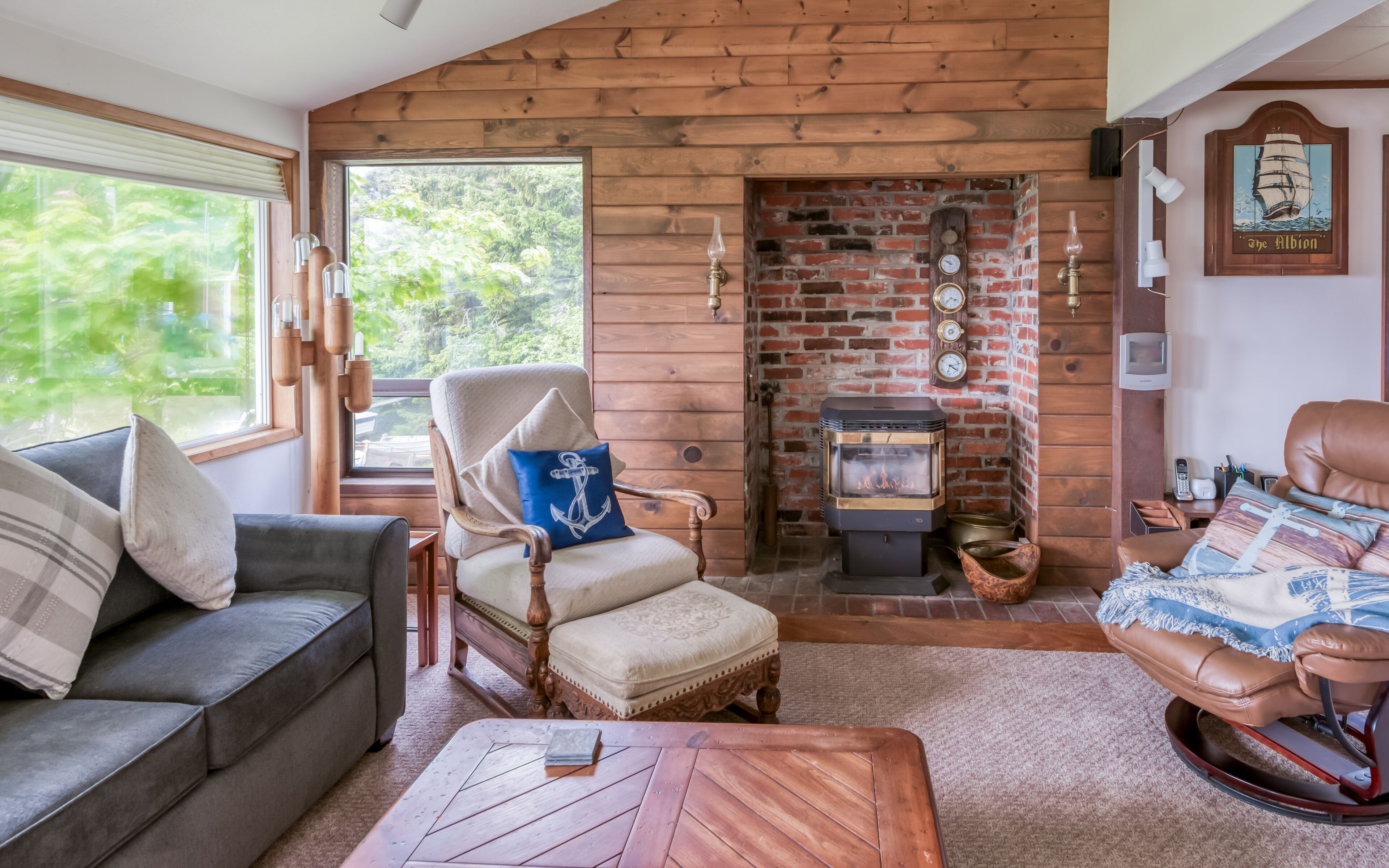 Come Aboard This Yachats Home With Ocean Views And Large Yard! - Yachats, OR