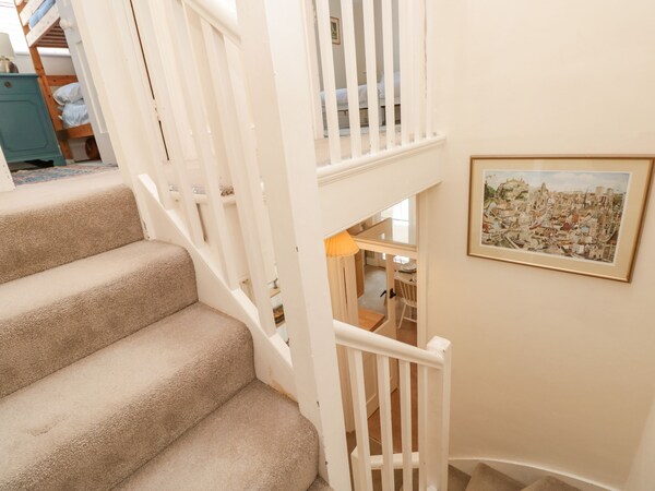 29b Lower Street, Pet Friendly In Dartmouth - Dartmouth