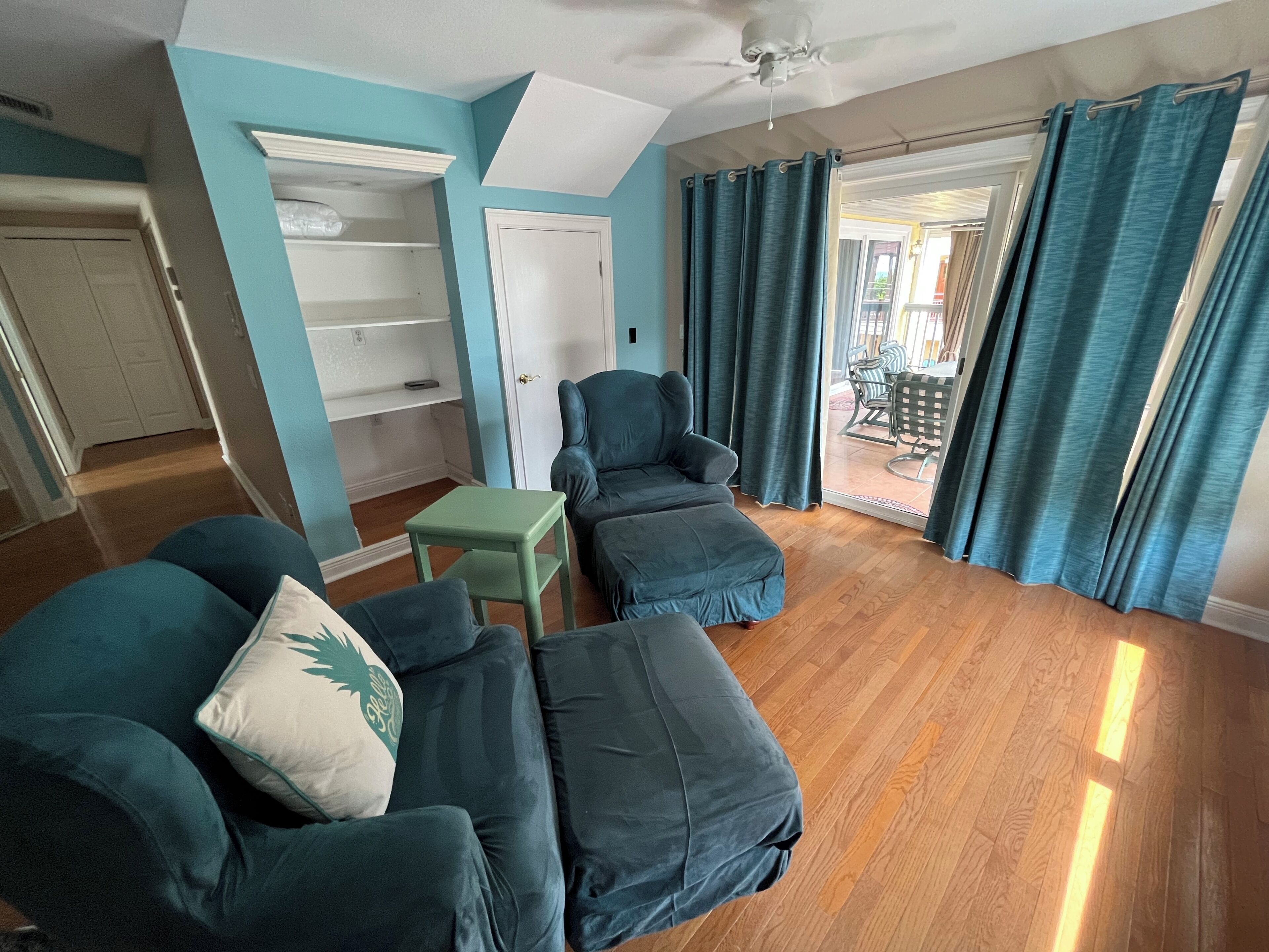 Florida Beachfront Bliss Just Steps From The Sand - St. Pete Beach, FL