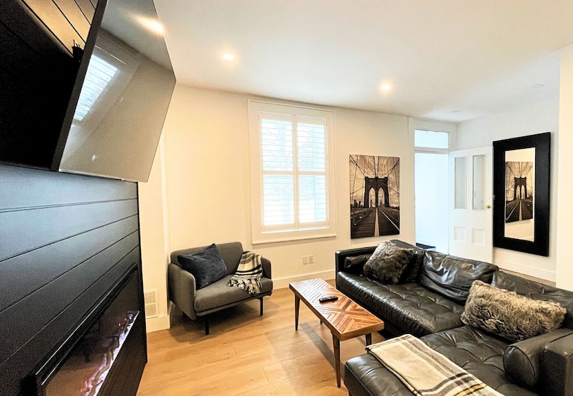 The 1883 Century Hotel Suite - 科靈伍德