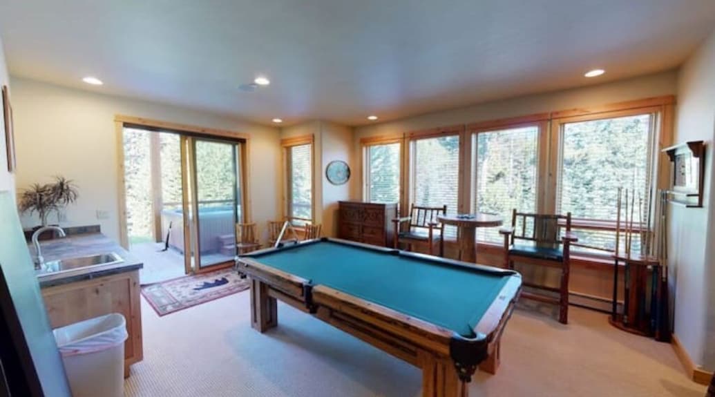 Luxurious Black Eagle Chalet - Big Sky, MT