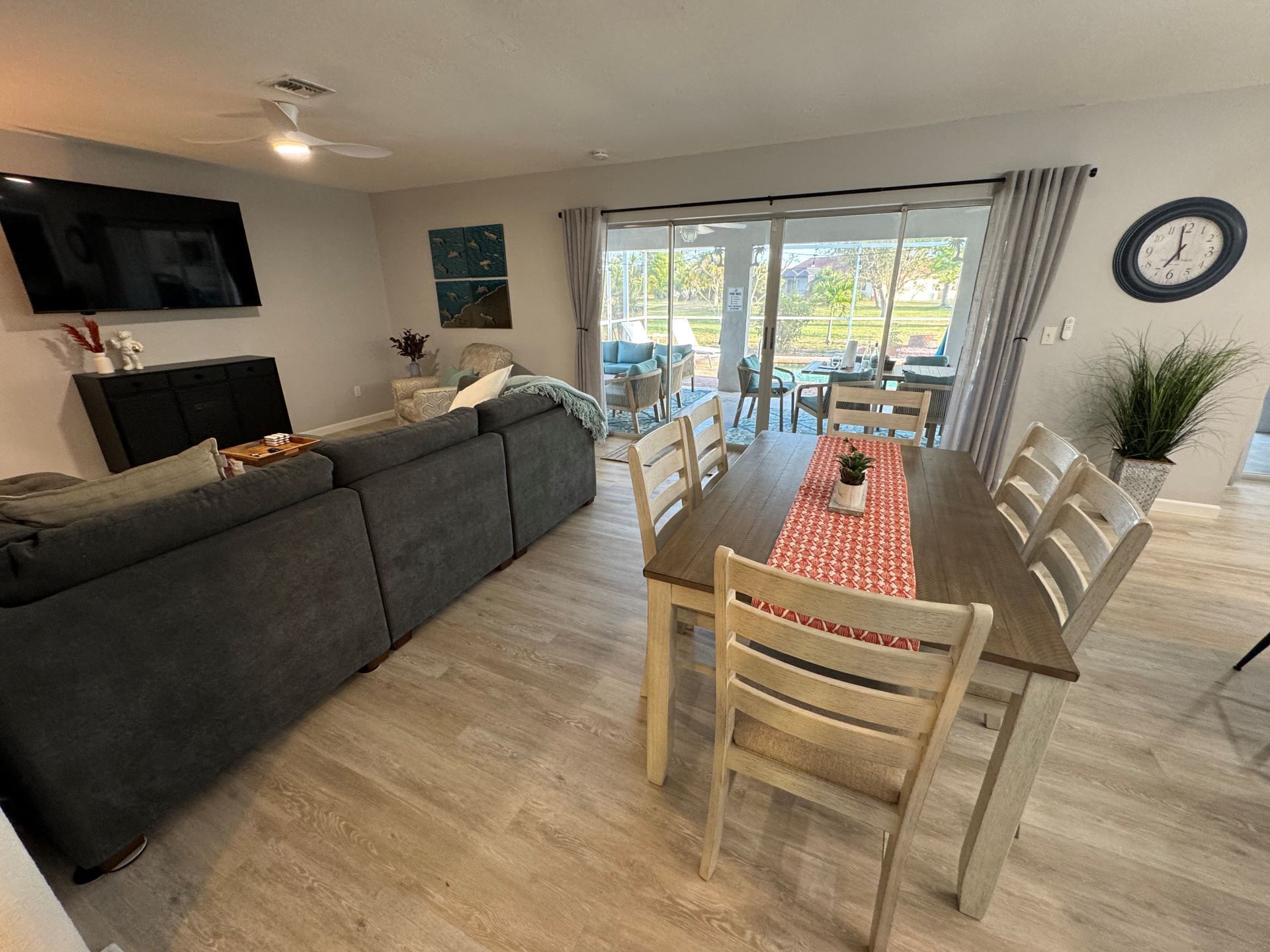 Punta Gorda Isles South Facing Pool, Dog Friendly, Less Than 2 Miles To Downtown - Punta Gorda, FL