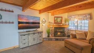 Cabana de Madeira Básica | Sala de estar | Matraquilhos