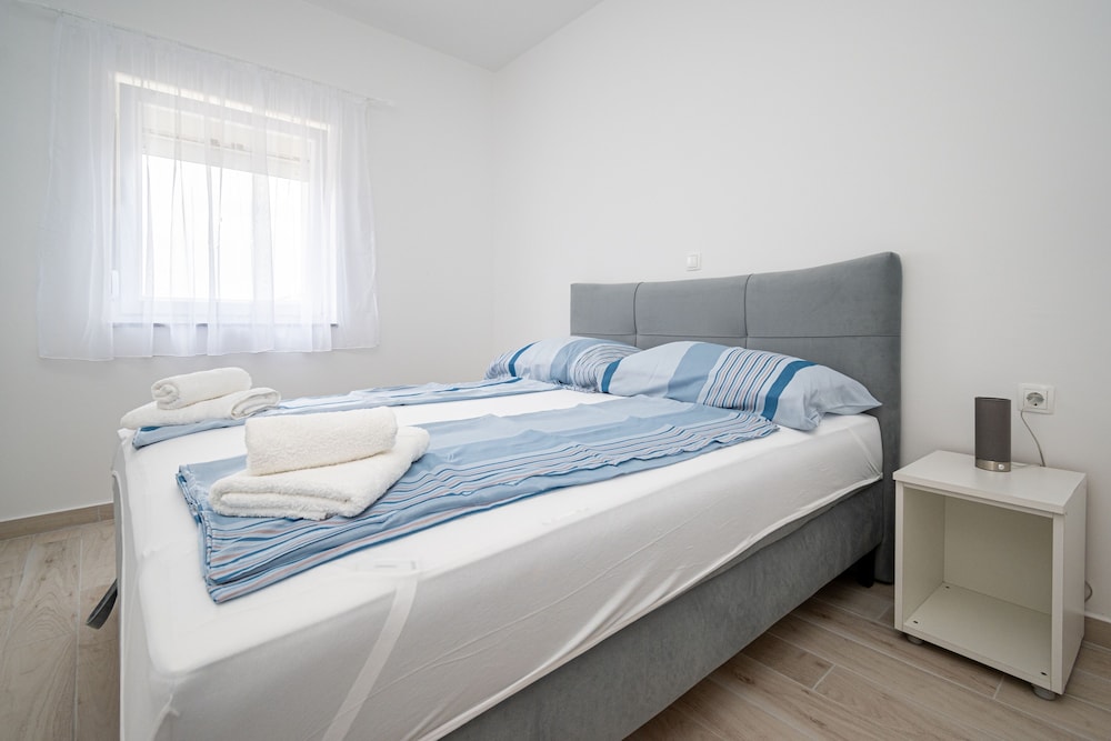 One bedroom apartment with terrace Vir (A-12692-c) - Vir | Vrbo